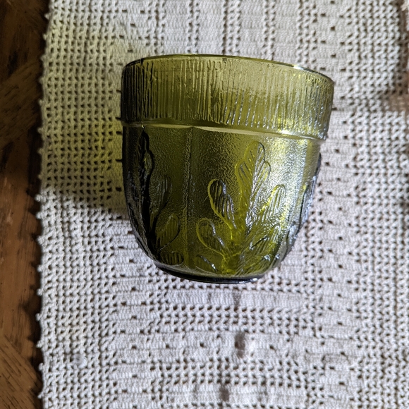 Other | Vintage 1975 Ftd 1975 Embossed Oak Leaf Planter | Poshmark
